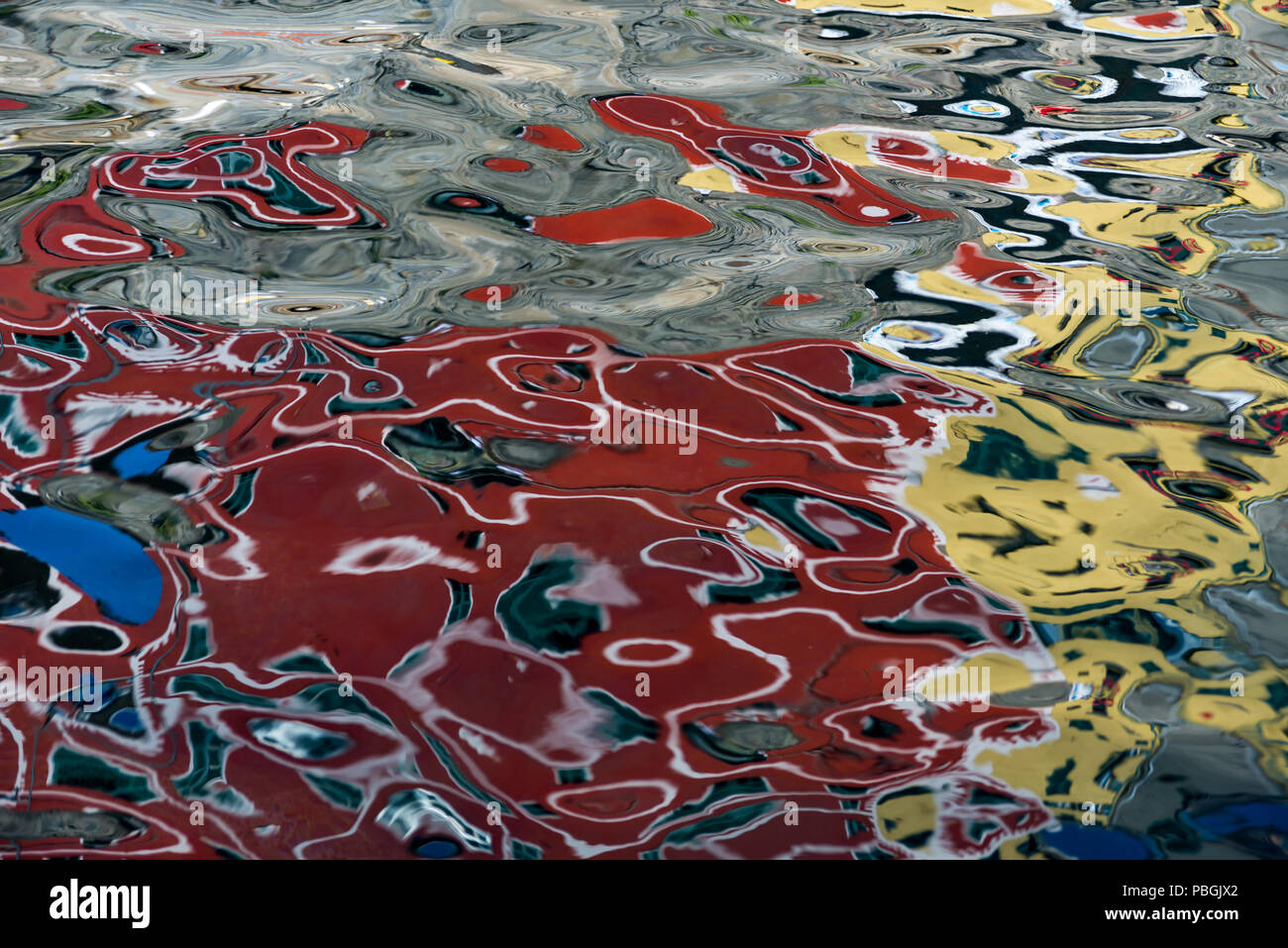 Reflection reflect reflecting hi-res stock photography and images - Alamy