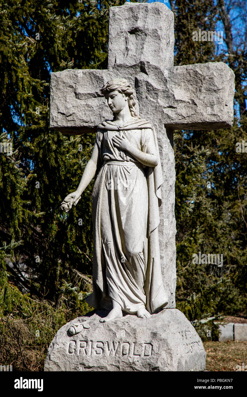 Victorian cemetery gates hi-res stock photography and images - Alamy