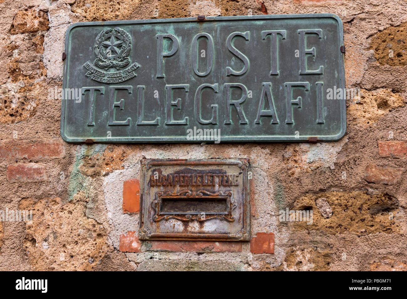 Poste italian sign hi-res stock photography and images - Alamy