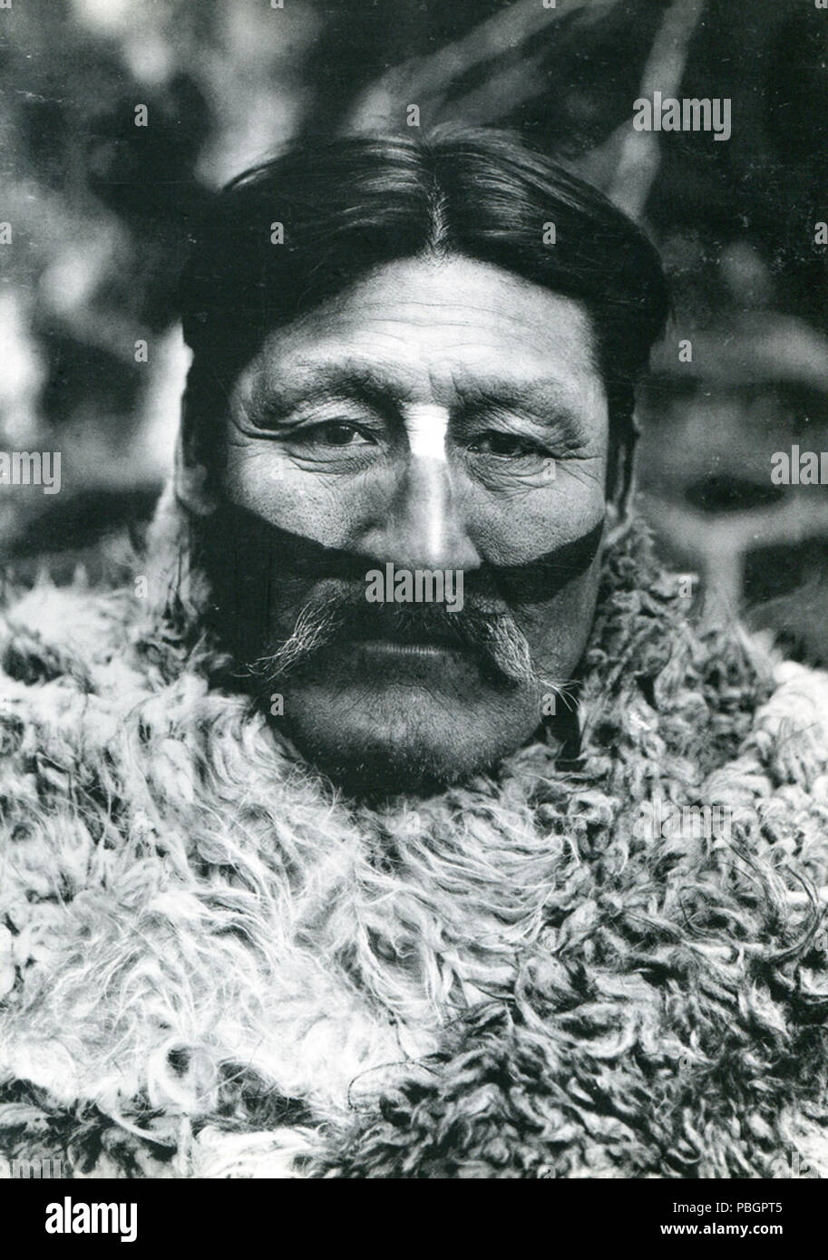 Selknam hi-res stock photography and images - Alamy