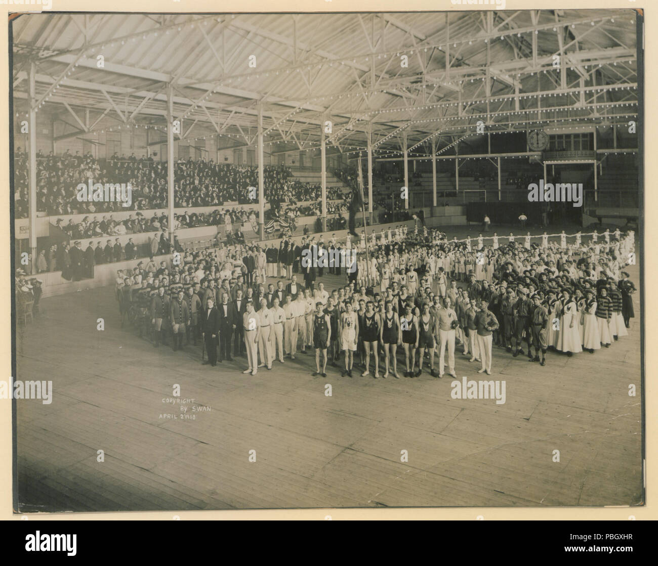 Winged wheel hi-res stock photography and images - Alamy