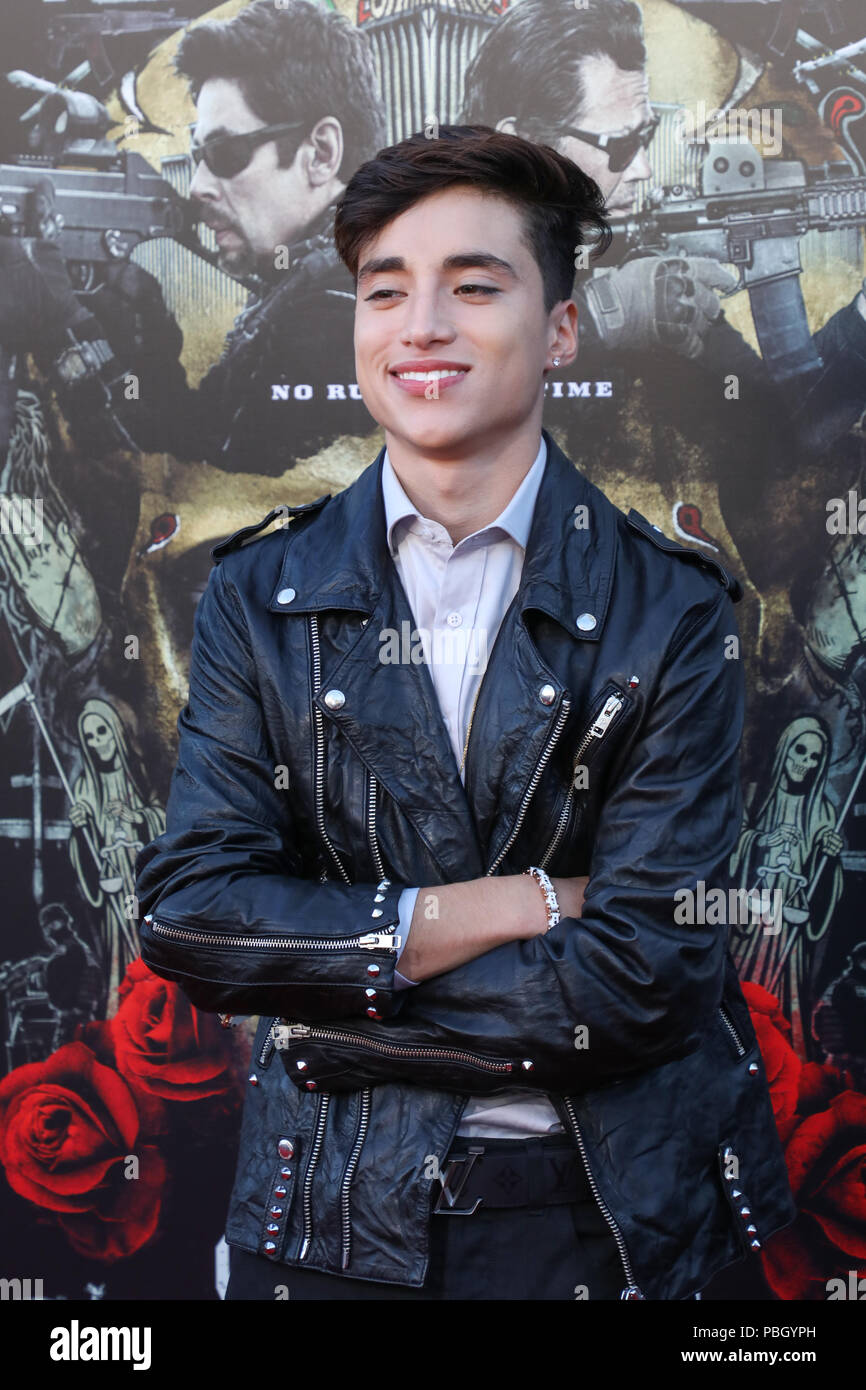 Elijah rodriguez hi-res stock photography and images - Alamy