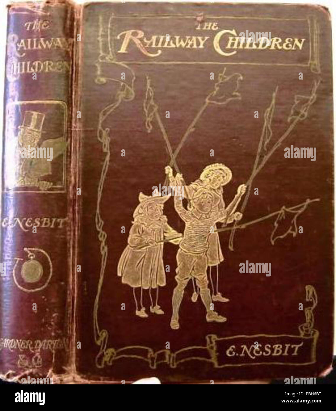 1692 The Railway Children (book Stock Photo - Alamy