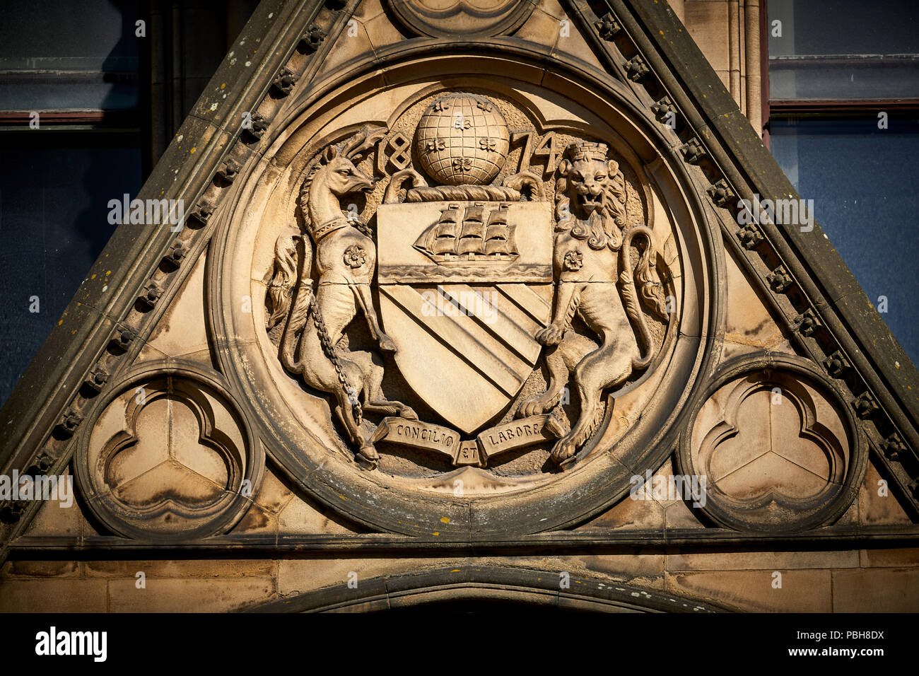 Town hall and Manchester Cenotaph First World War memorial designed by ...