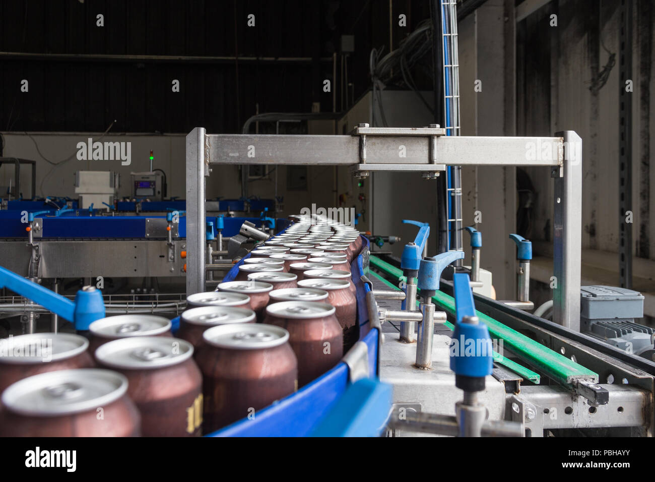 Canning production line hi-res stock photography and images - Alamy
