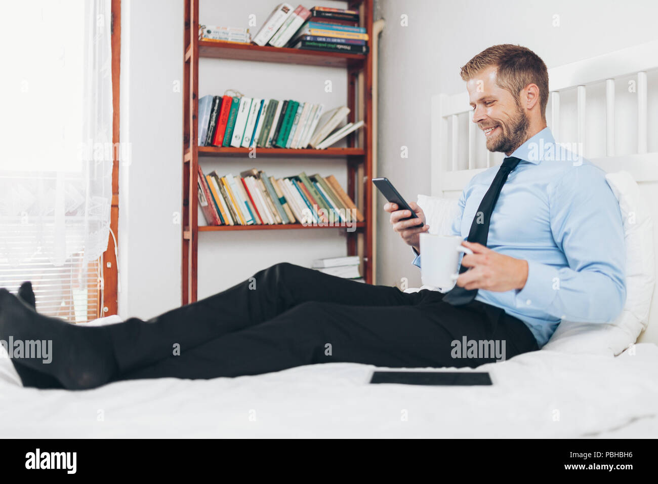Hotel worker technology hi-res stock photography and images - Alamy