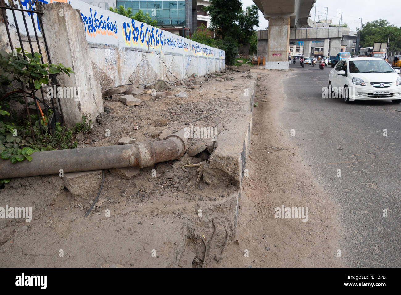 Bad footpaths hi-res stock photography and images - Alamy