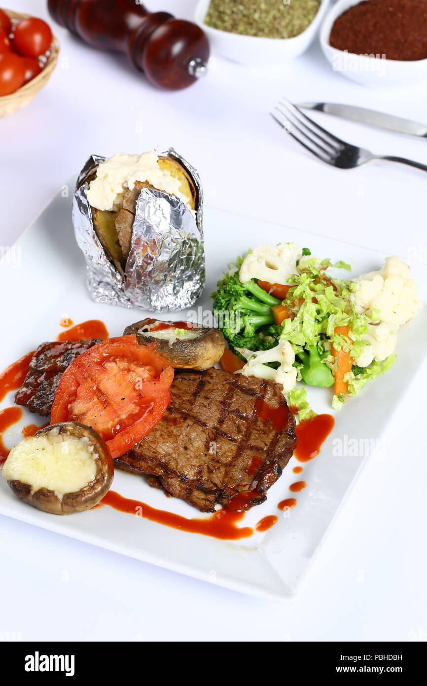 Grilled Beef Steak with vegetable Stock Photo - Alamy