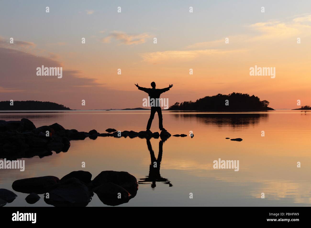 Embracing the world hi-res stock photography and images - Alamy