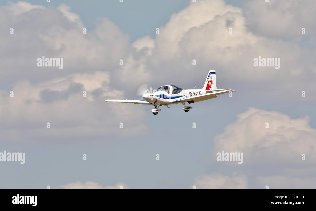 RAF Grob Tutor (G-BYXZ Stock Photo - Alamy