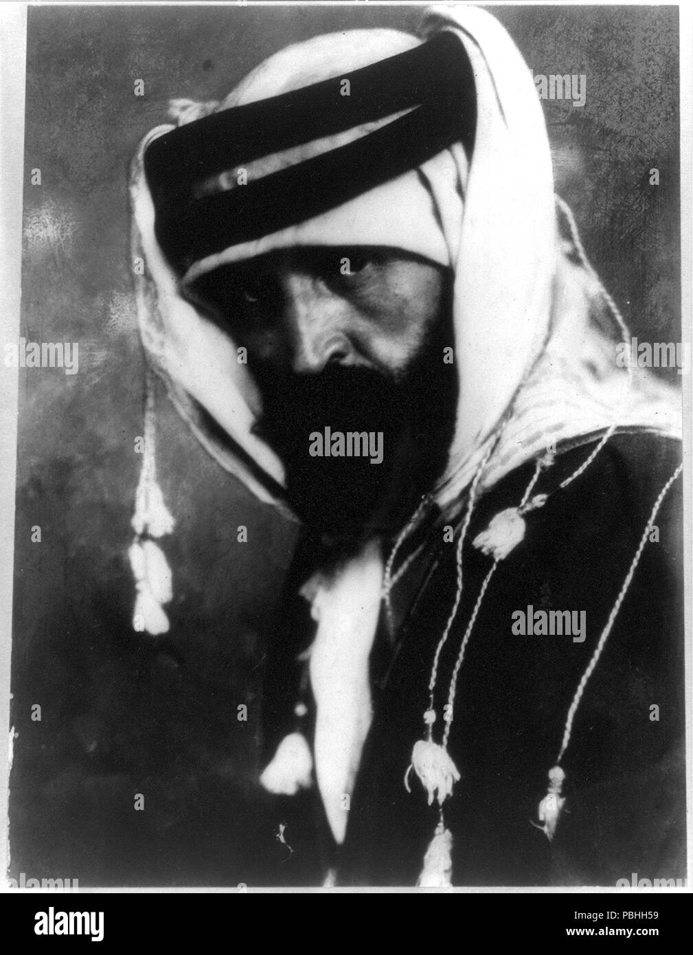 3 facing Black and White Stock Photos & Images - Alamy