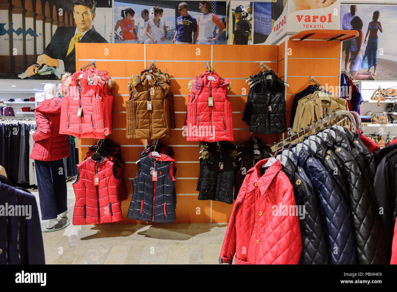 PAMUKKALE, TURKEY - APR 18, 2015: Varol textil factory shop in Turkey ...