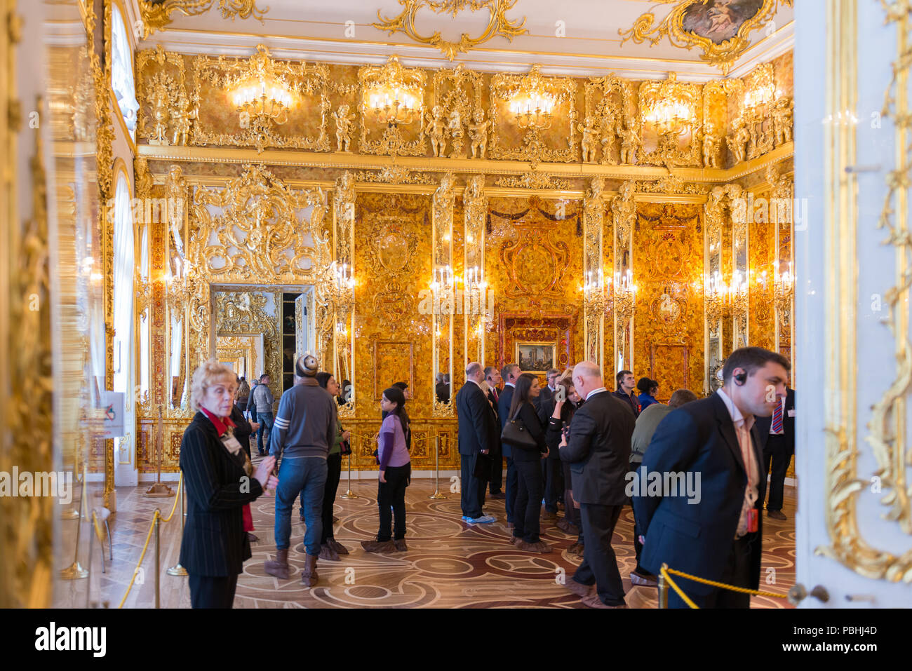 The amber room catherine palace hi-res stock photography and images - Alamy