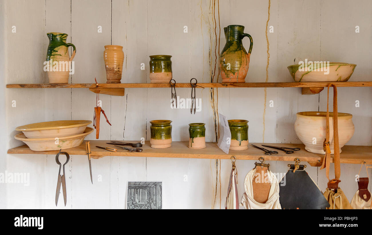 Shakespeare birthplace interior hi-res stock photography and images - Alamy