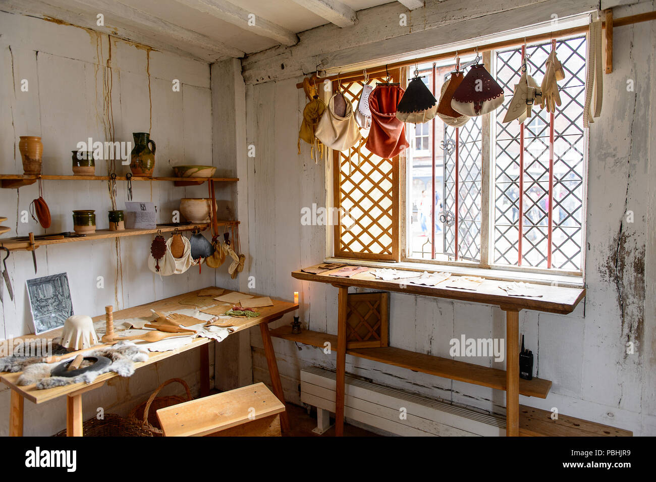 Shakespeare birthplace interior hi-res stock photography and images - Alamy