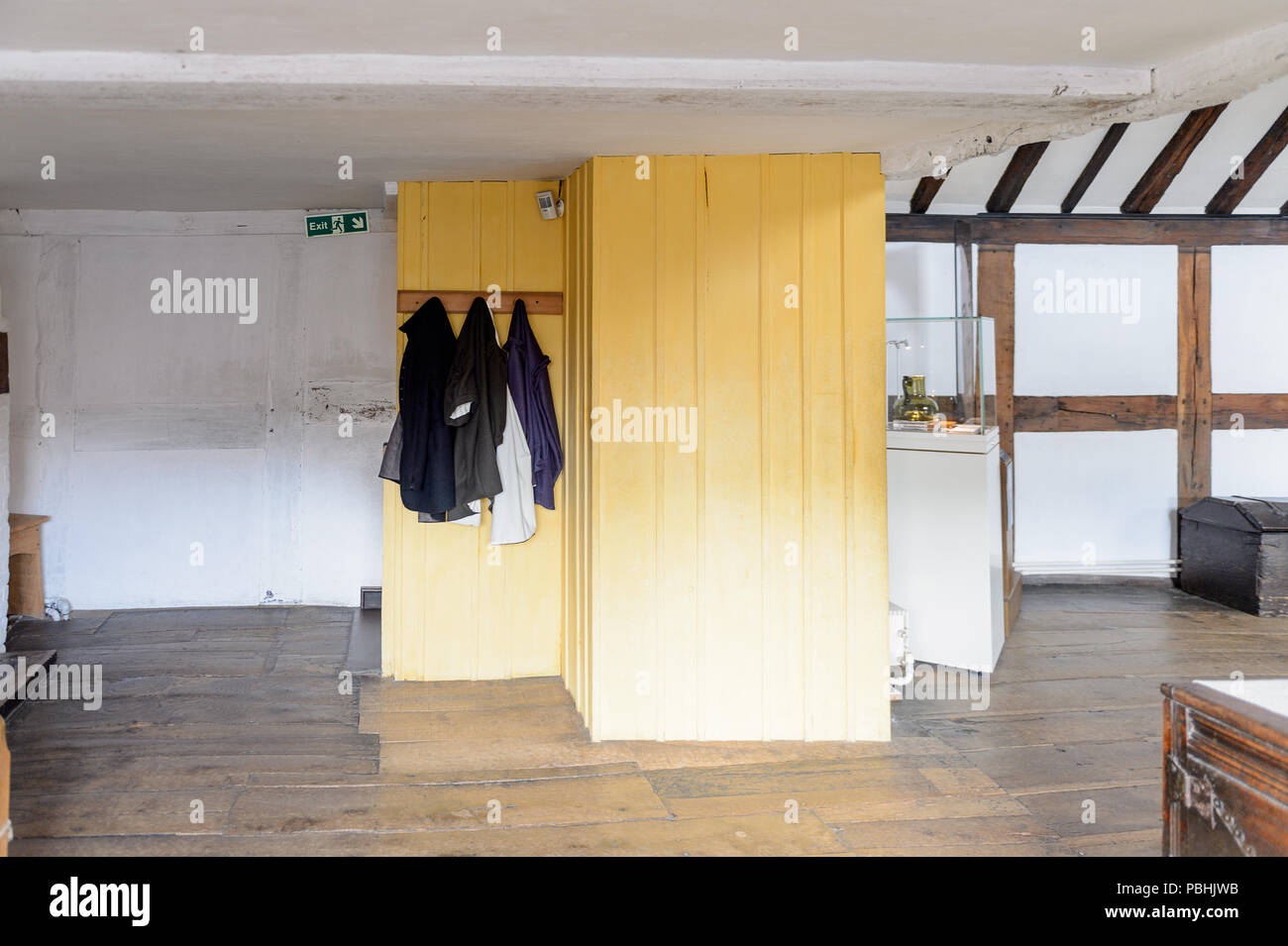Shakespeare birthplace interior hi-res stock photography and images - Alamy