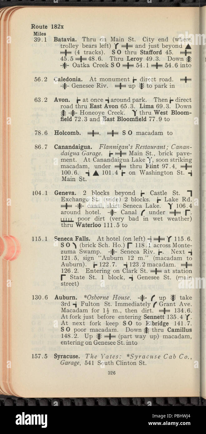 Tour guide history knowledge hi-res stock photography and images - Alamy