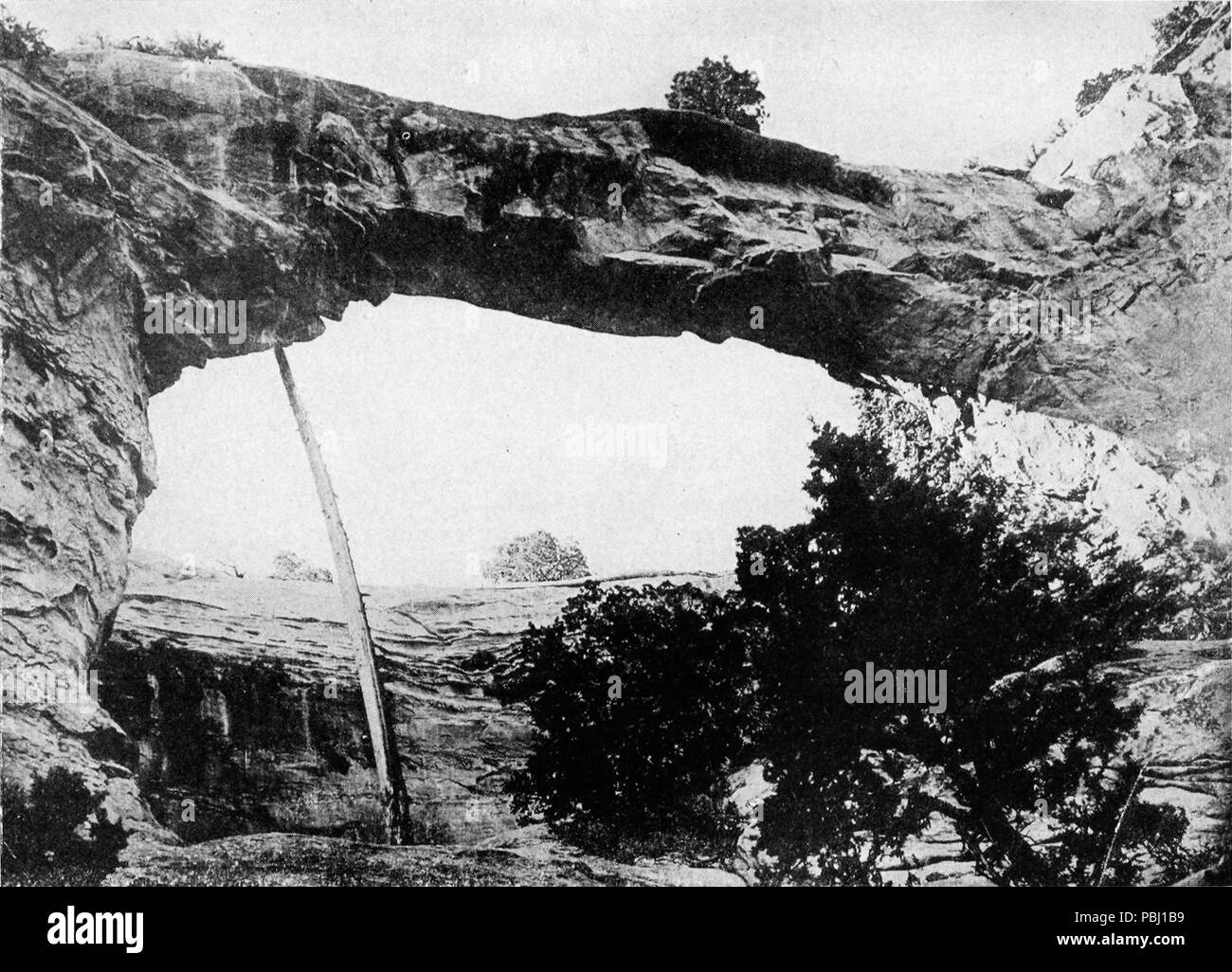 Natural rock bridge formations Black and White Stock Photos & Images ...
