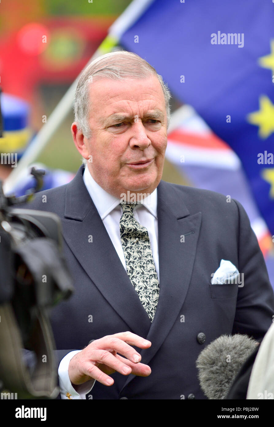 Alan West's Instagram, Twitter & Facebook on IDCrawl