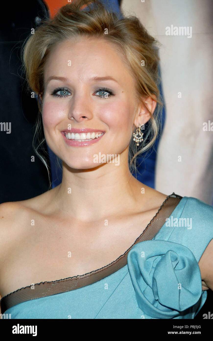 Kristin Bell arriving at the CLERK 2 Premiere at the Arclight Theatre ...