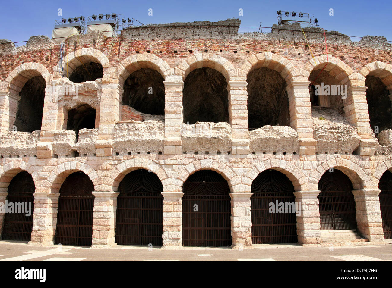 colosseum, details amphitheatre Arena in Verona, Italy Stock Photo - Alamy