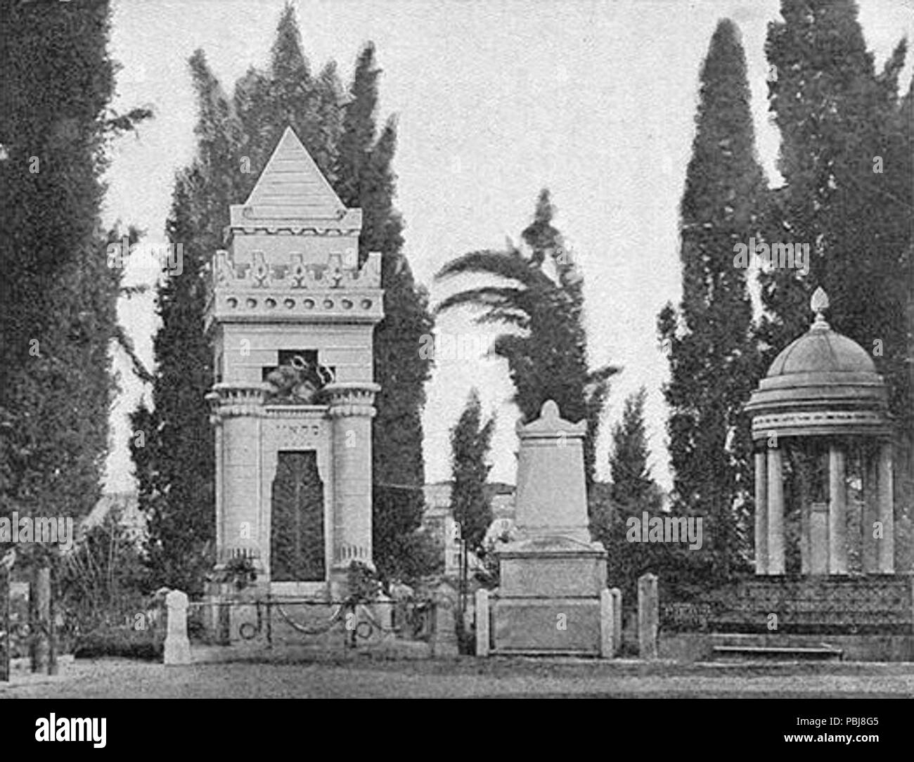 Tombstones headstones Black and White Stock Photos & Images - Alamy