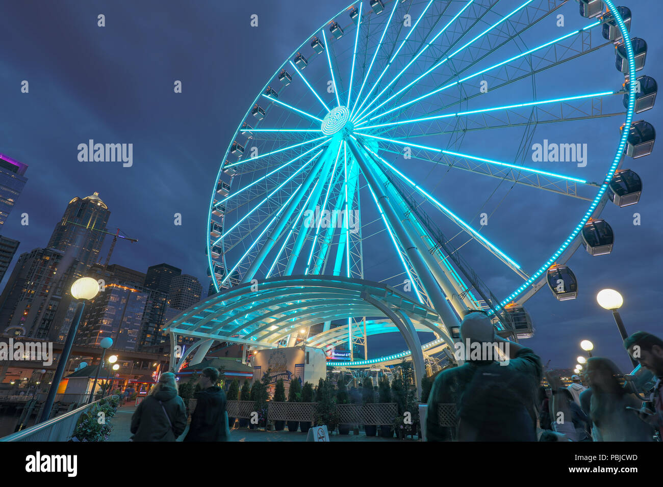 Seattle waterfront 2018 hi-res stock photography and images - Alamy