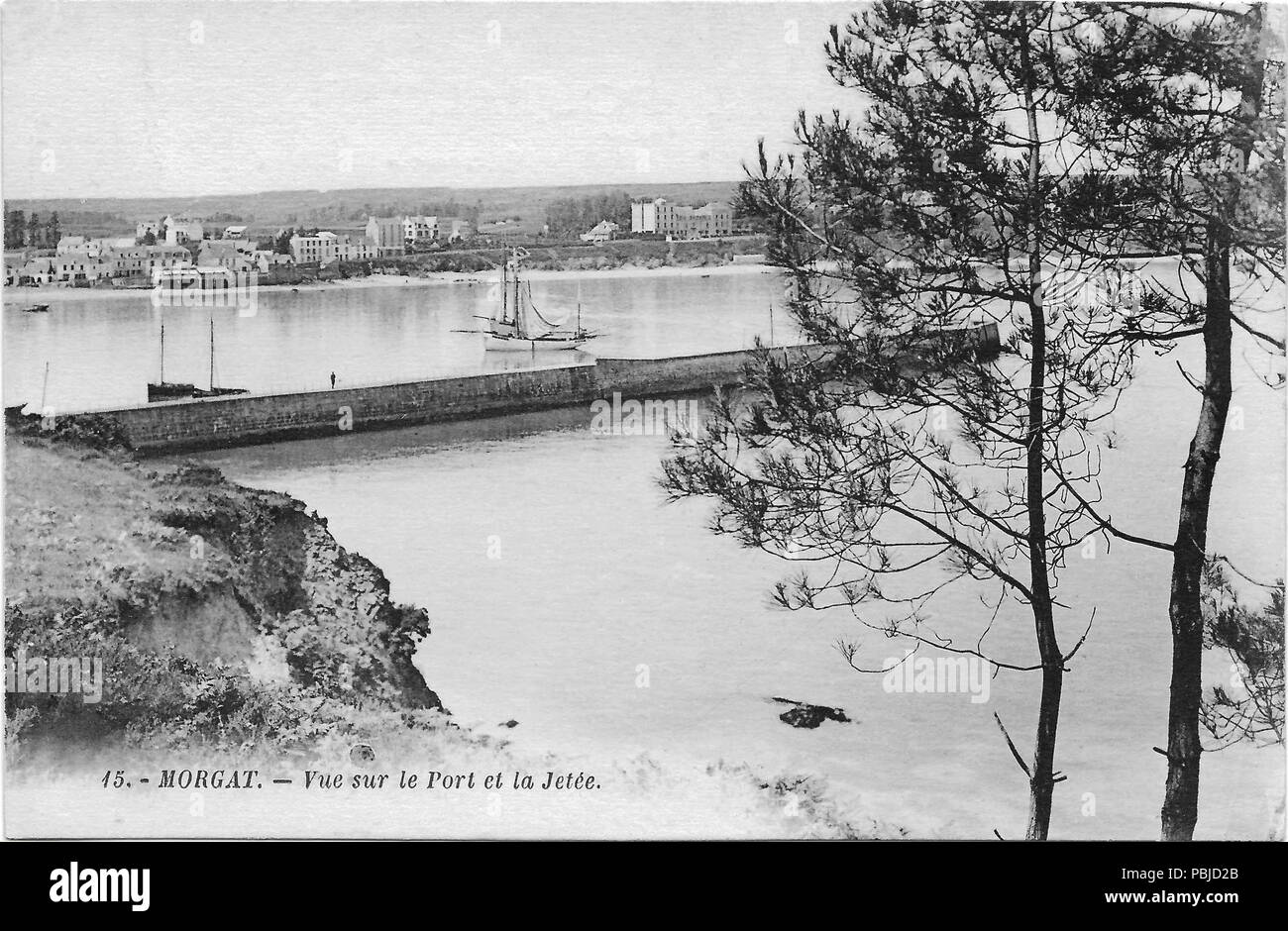 1221 Postcard Morgat Stock Photo - Alamy
