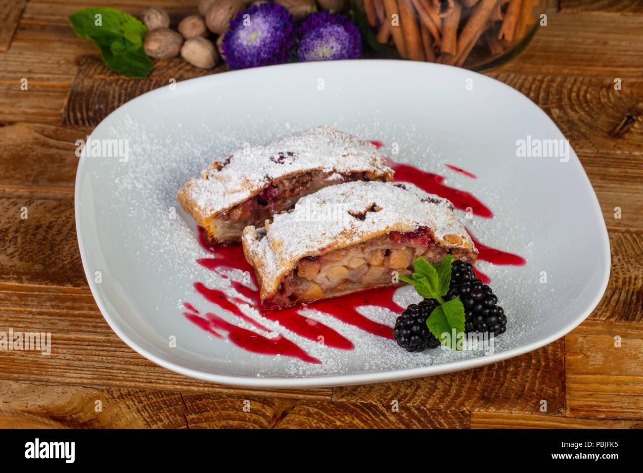 Blackberry apple strudel hi-res stock photography and images - Alamy