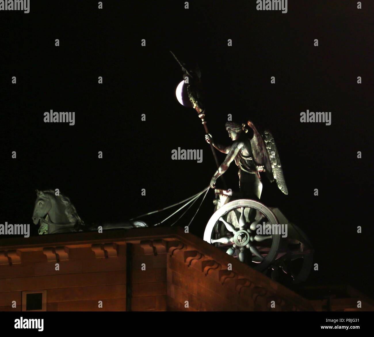 Full moon over berlin hi-res stock photography and images - Alamy