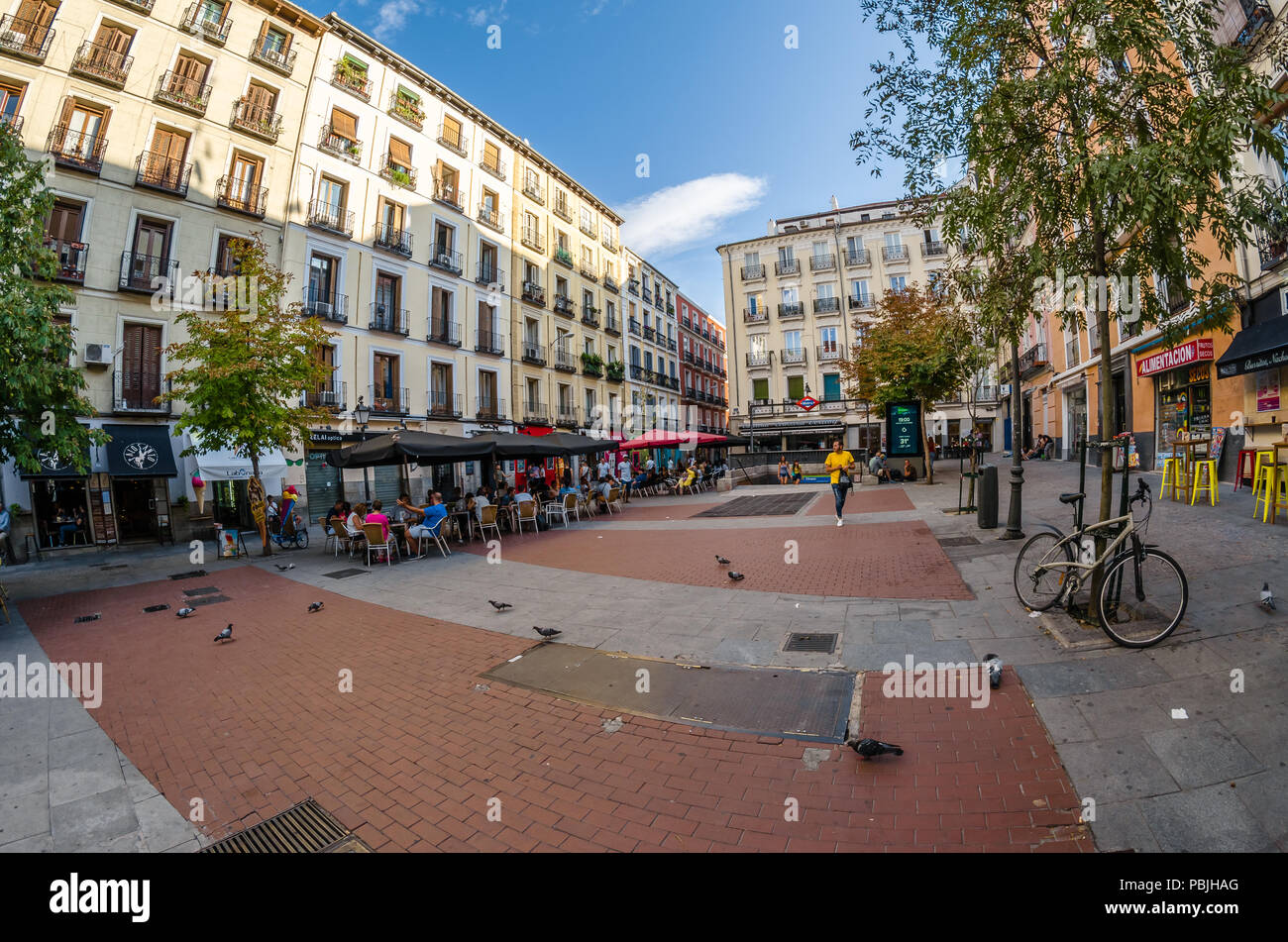 Chueca bar hi-res stock photography and images - Alamy