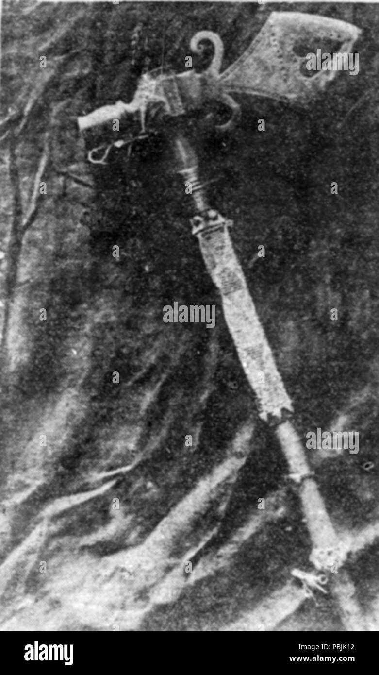 Weapon studies Black and White Stock Photos & Images - Alamy