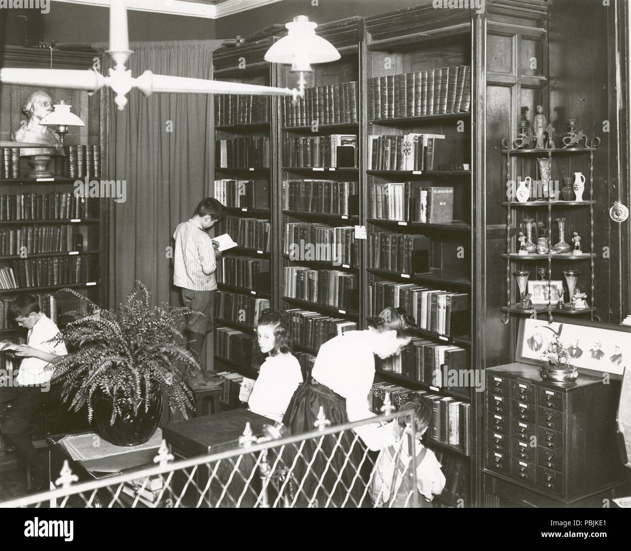 1841 new york street hi-res stock photography and images - Alamy