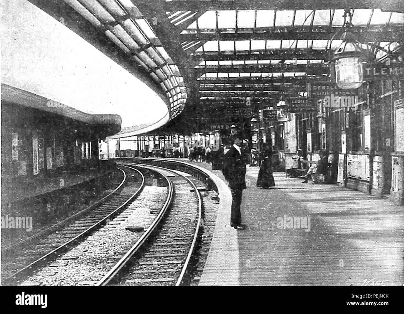 Willesden junction hi-res stock photography and images - Alamy