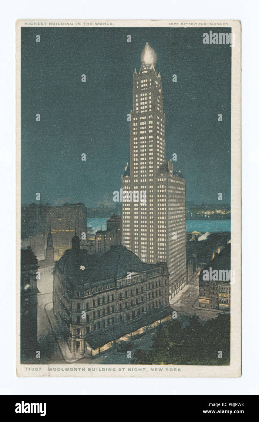 Woolworth building night hi-res stock photography and images - Alamy