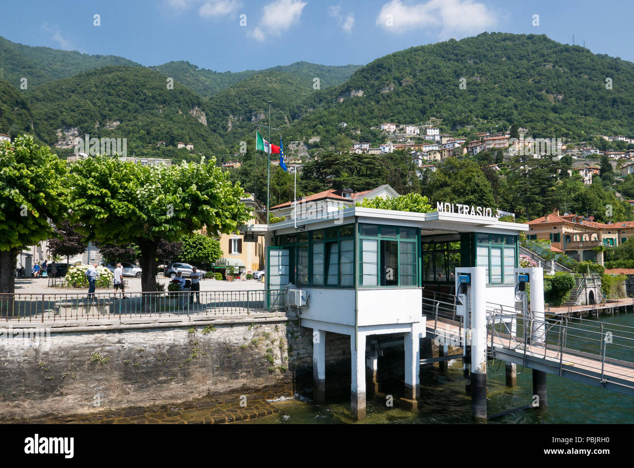 MOLTRASIO, ITALY - 1 JULY 2018: boat stop in Moltrasio on Lake Como ...