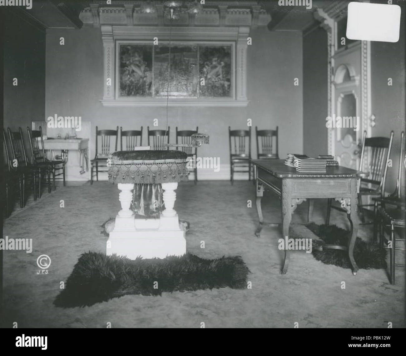 Council room hi-res stock photography and images - Alamy