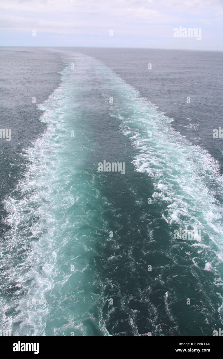 wake of a ferry boat crossing the Irish Sea Stock Photo - Alamy