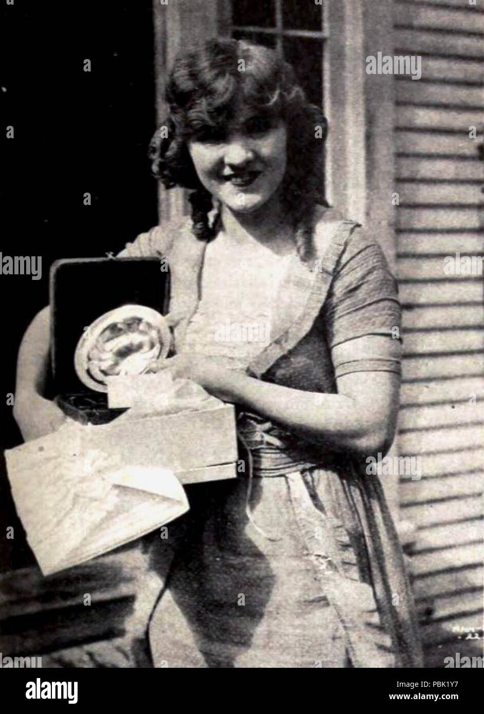 1003 Mary Miles Minter -Dec 1920 EH Stock Photo - Alamy