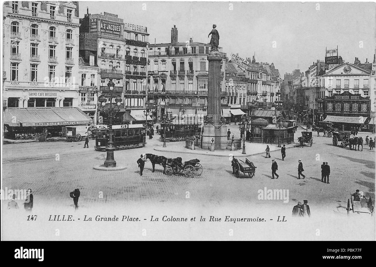 Grande place lille hi-res stock photography and images - Alamy