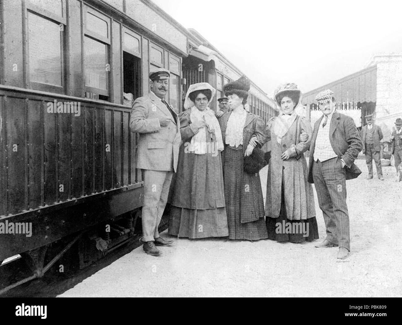 Tren regional hi-res stock photography and images - Alamy