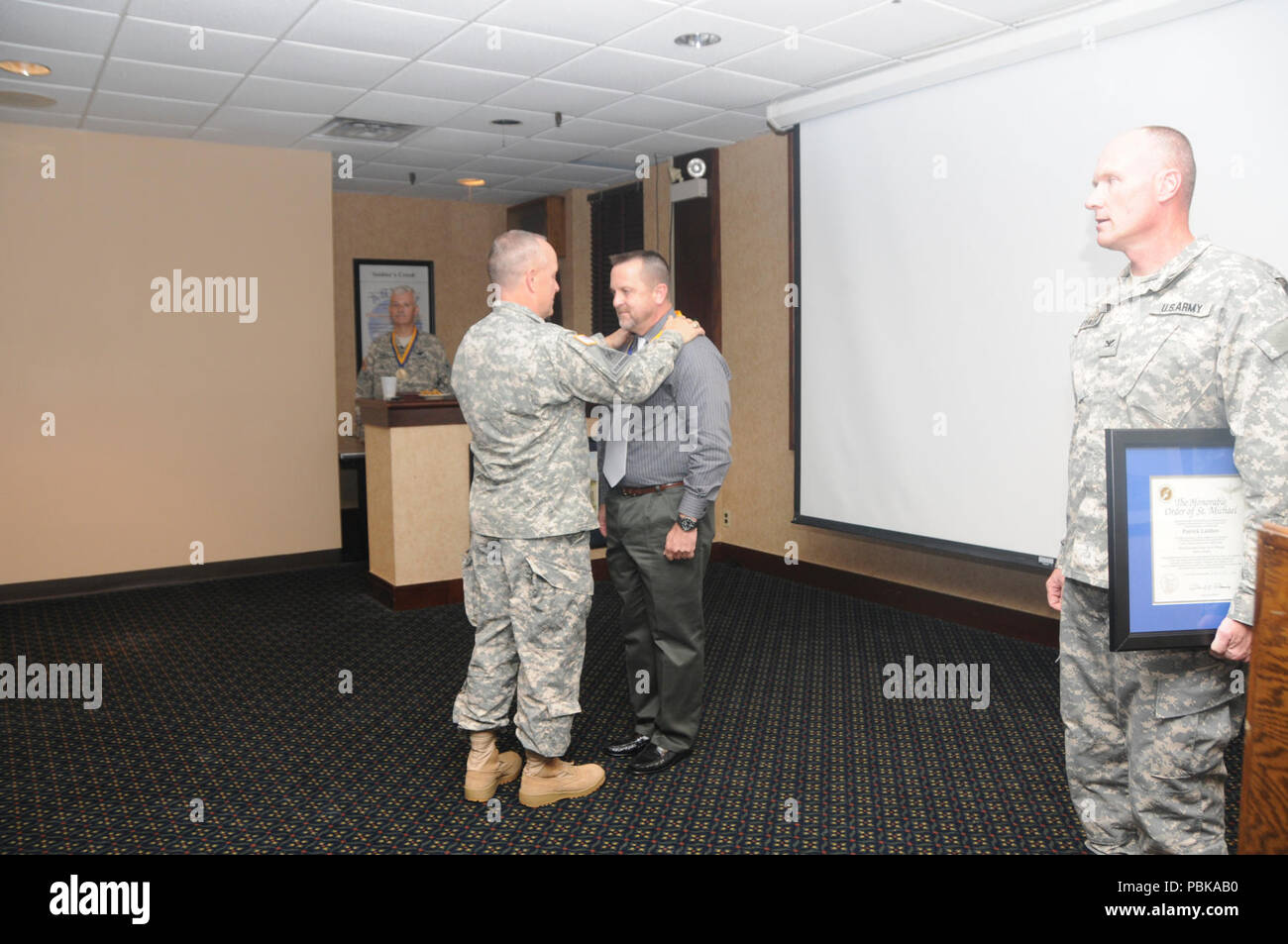 Tomahawks hi-res stock photography and images - Alamy