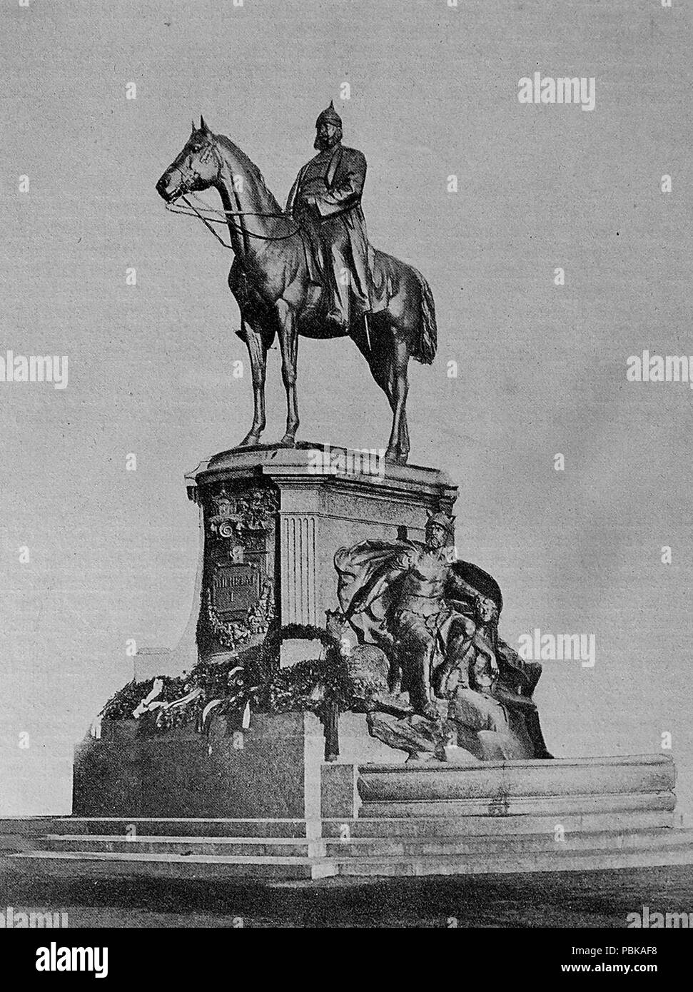 Aachen Denkmal Kaiser Wilhelm I (1901 Stock Photo - Alamy
