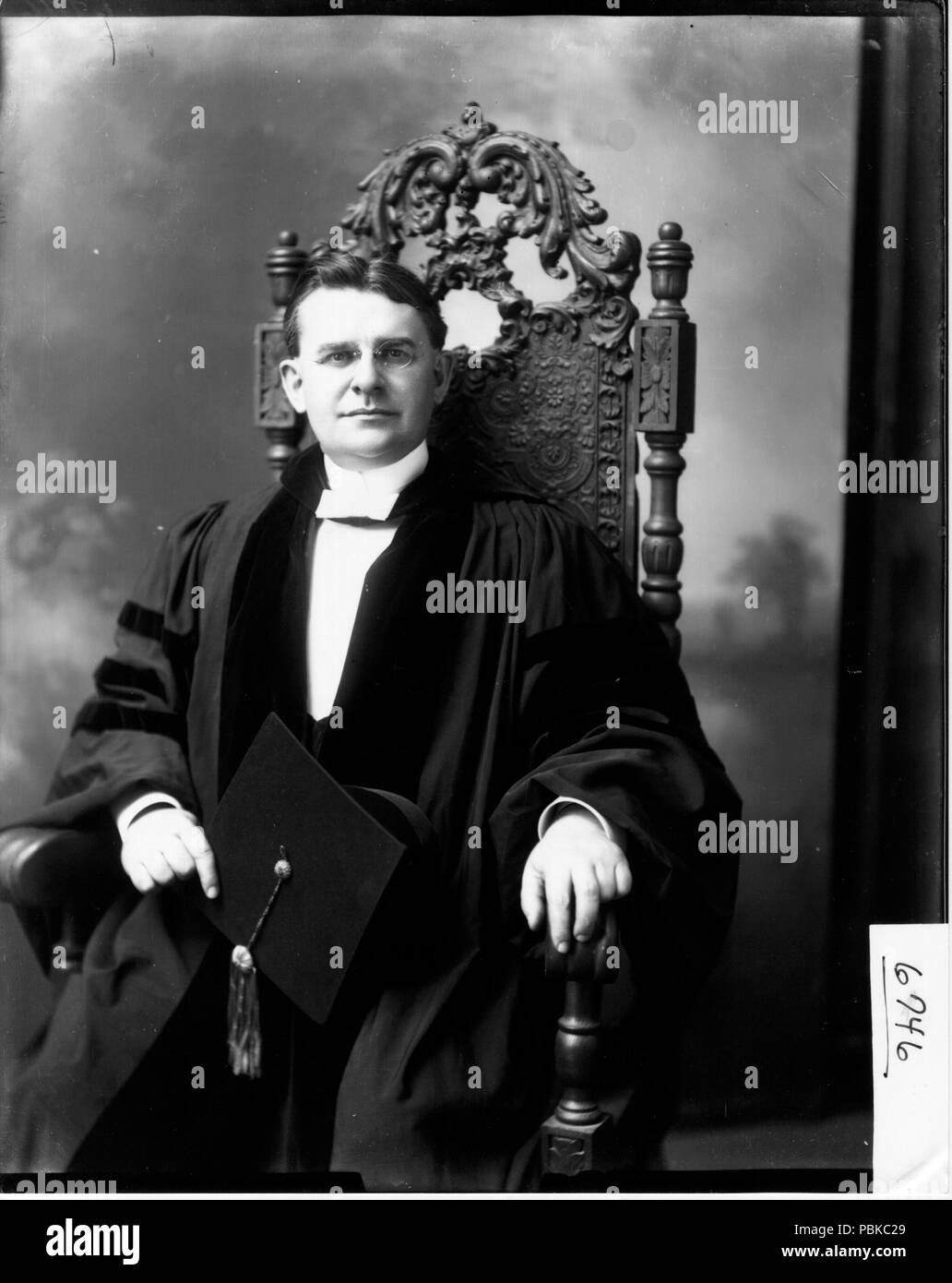 Guy potter hi-res stock photography and images - Alamy