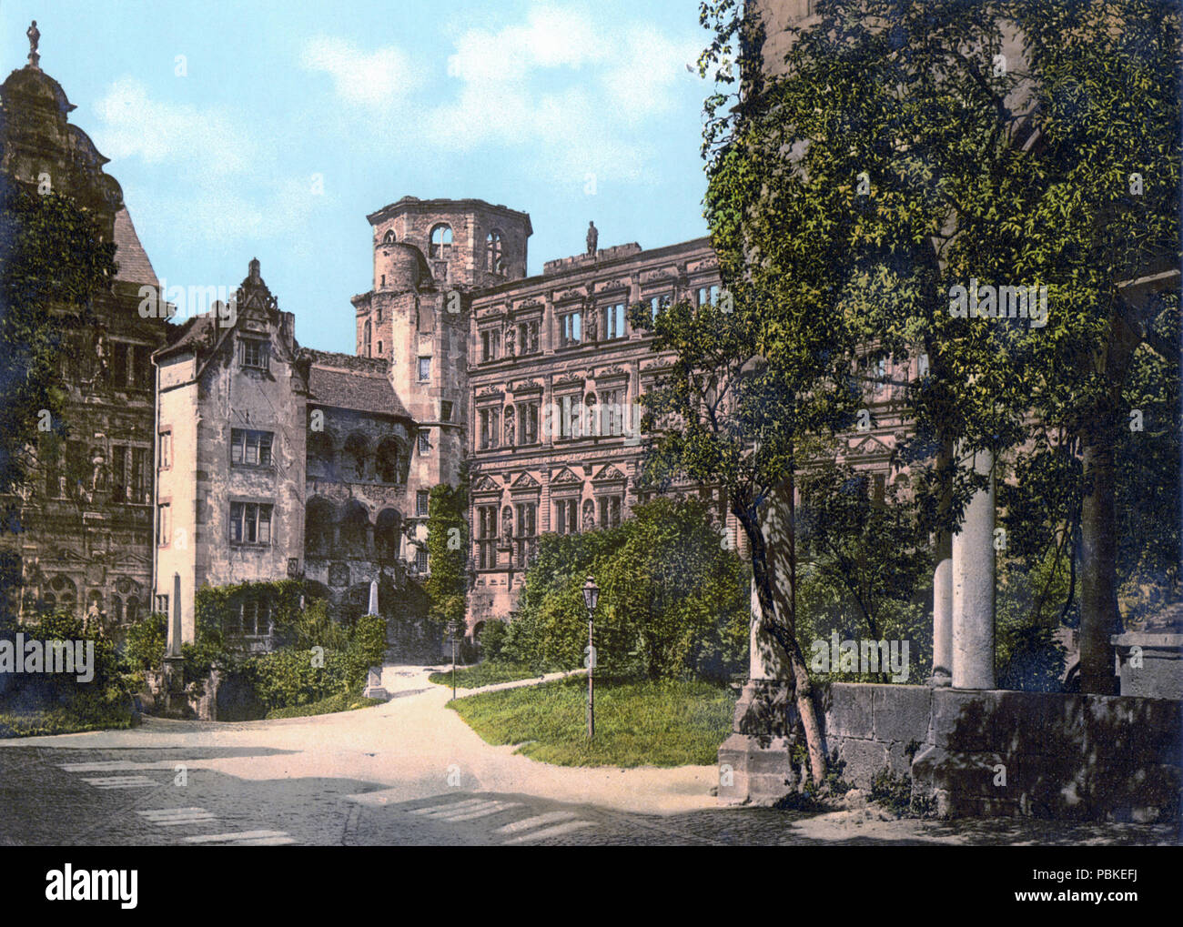 . English: Castle of Heidelberg - courtyard Deutsch: Heidelberger ...