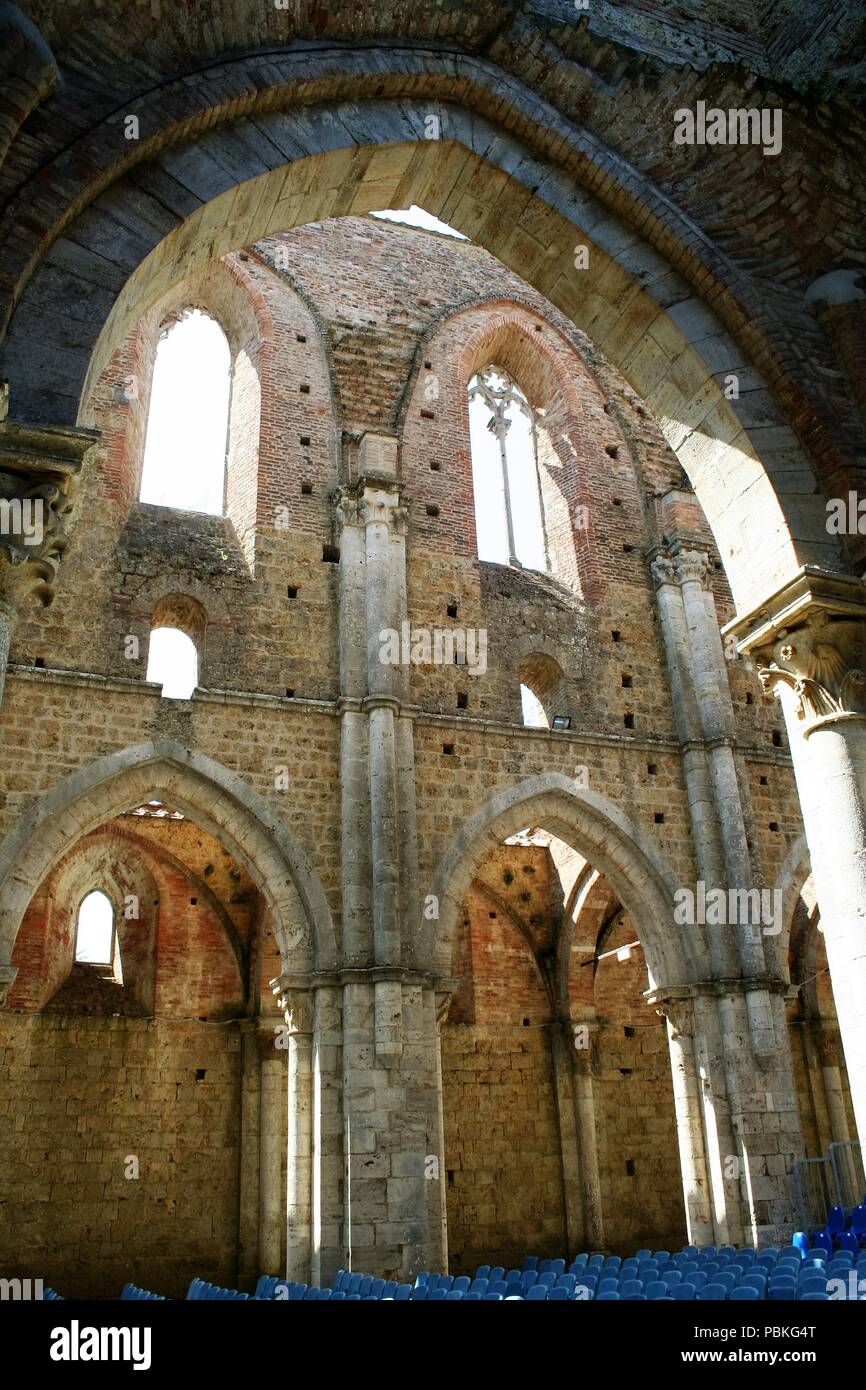 Medieval abbey of San Galgano in Tuscan countryside Stock Photo - Alamy