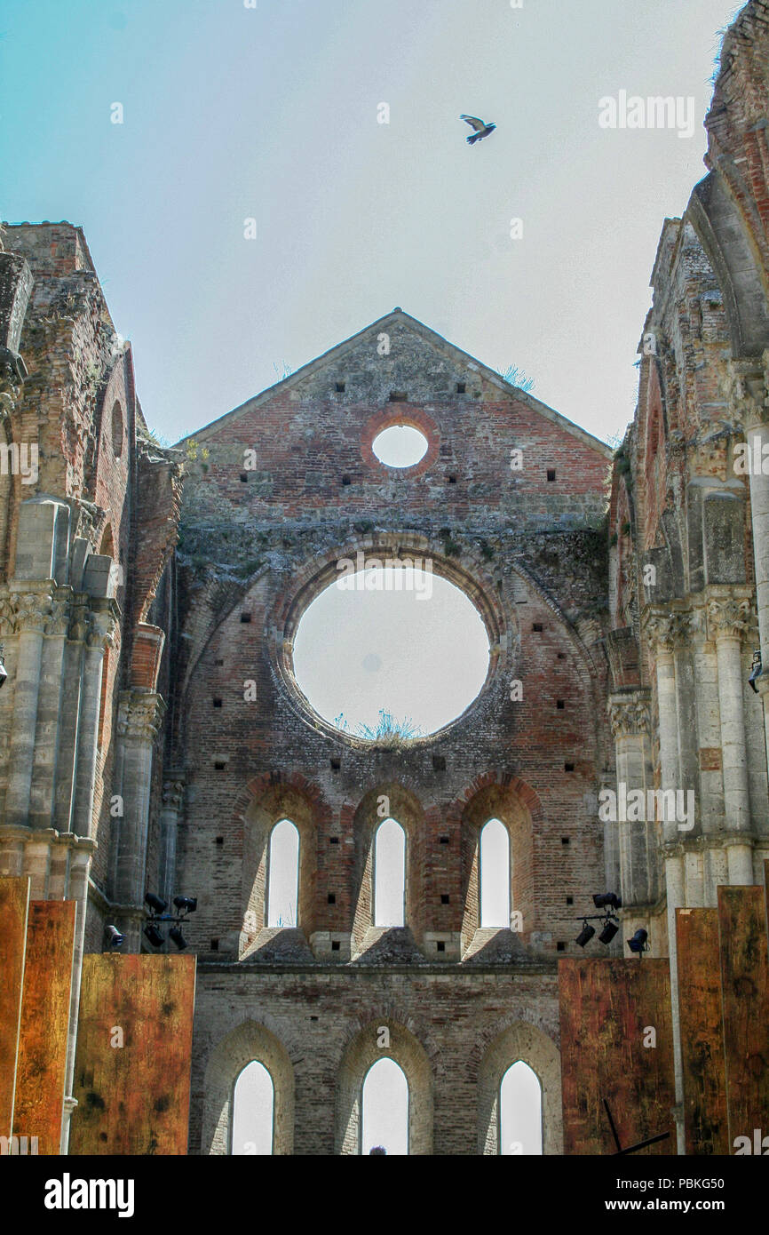 Medieval abbey of San Galgano in Tuscan countryside Stock Photo - Alamy