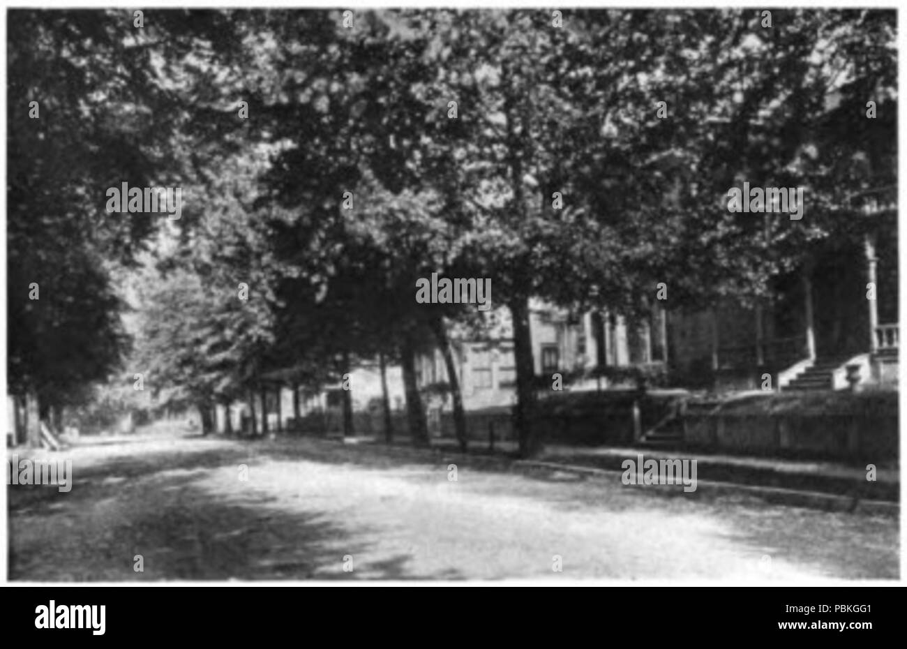 Living in the street Black and White Stock Photos & Images - Alamy