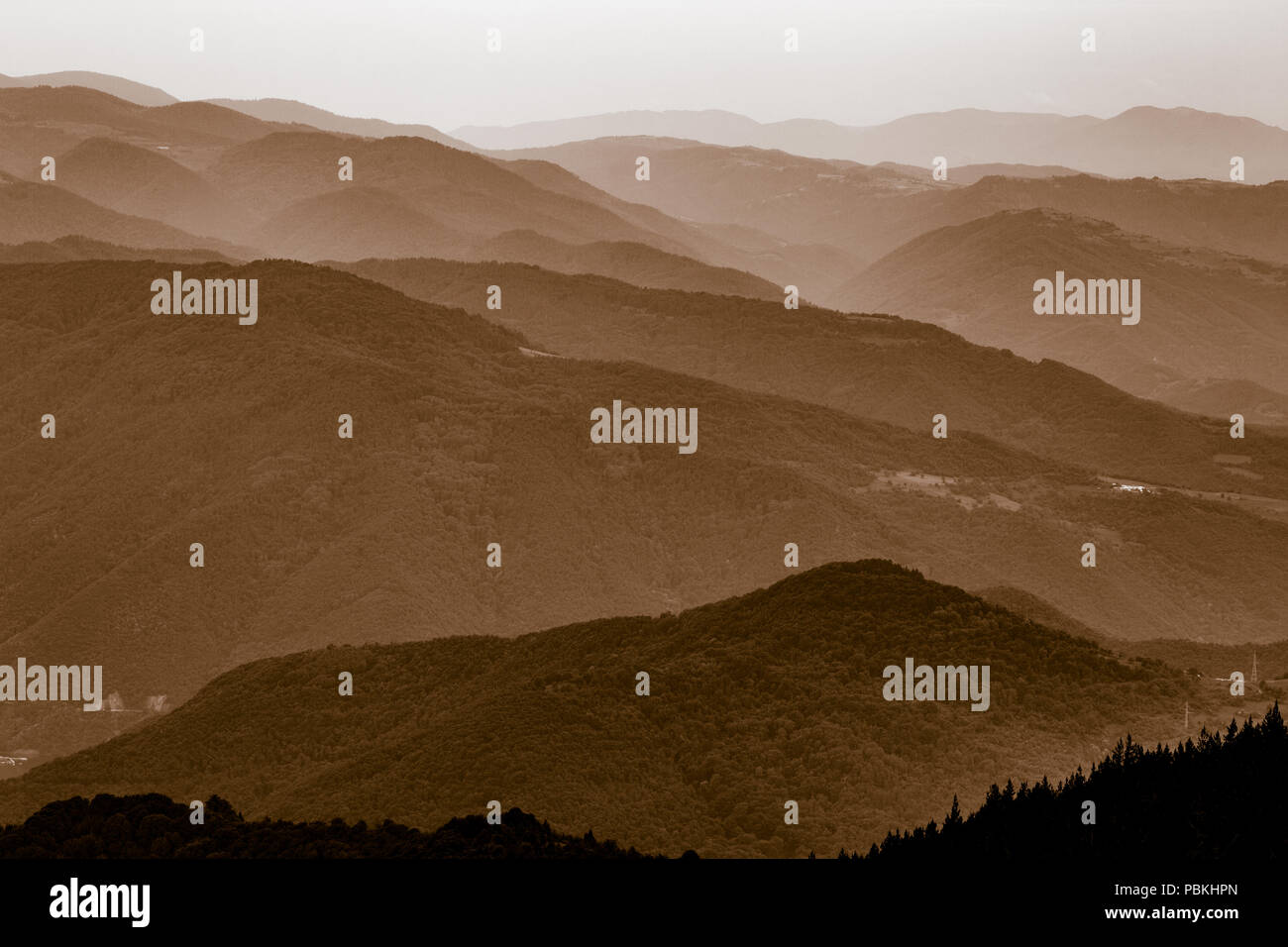 Monochromatic scenery hi-res stock photography and images - Alamy
