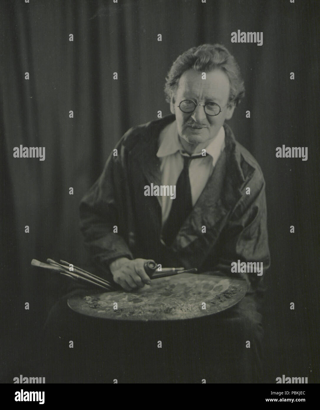 John innes hi-res stock photography and images - Alamy